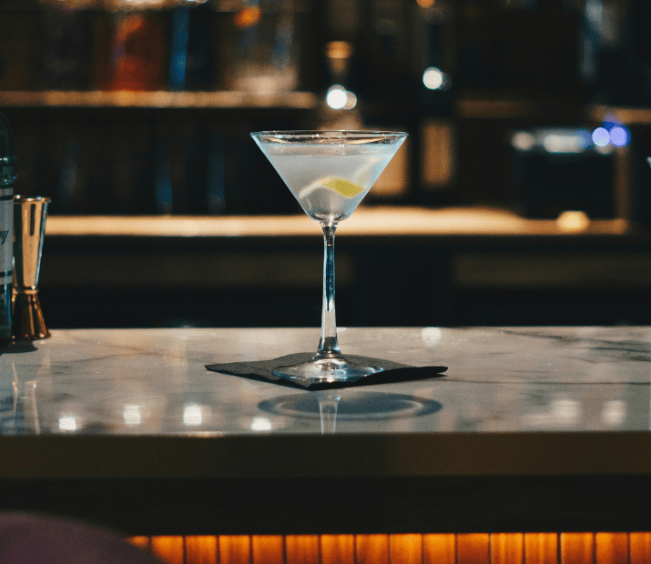 GINGER Martini – DrinksOne